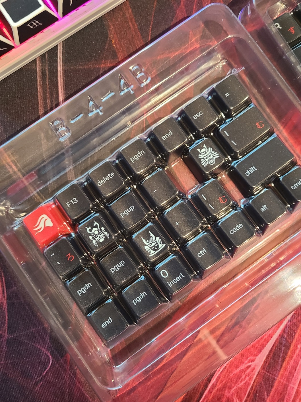 Glorious KeyCapsules GPBT Kabuto Keycaps Review - Masterfully Designed